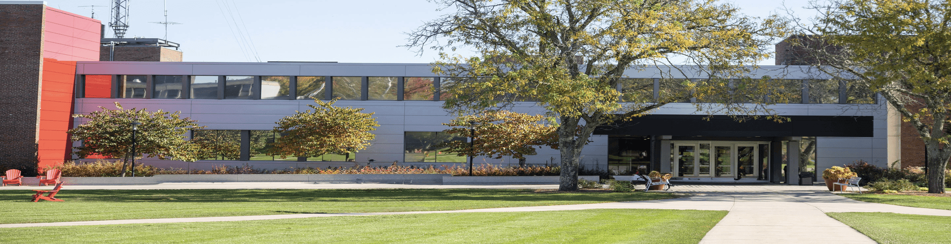 Hartford University - Fees, Scholarships & More